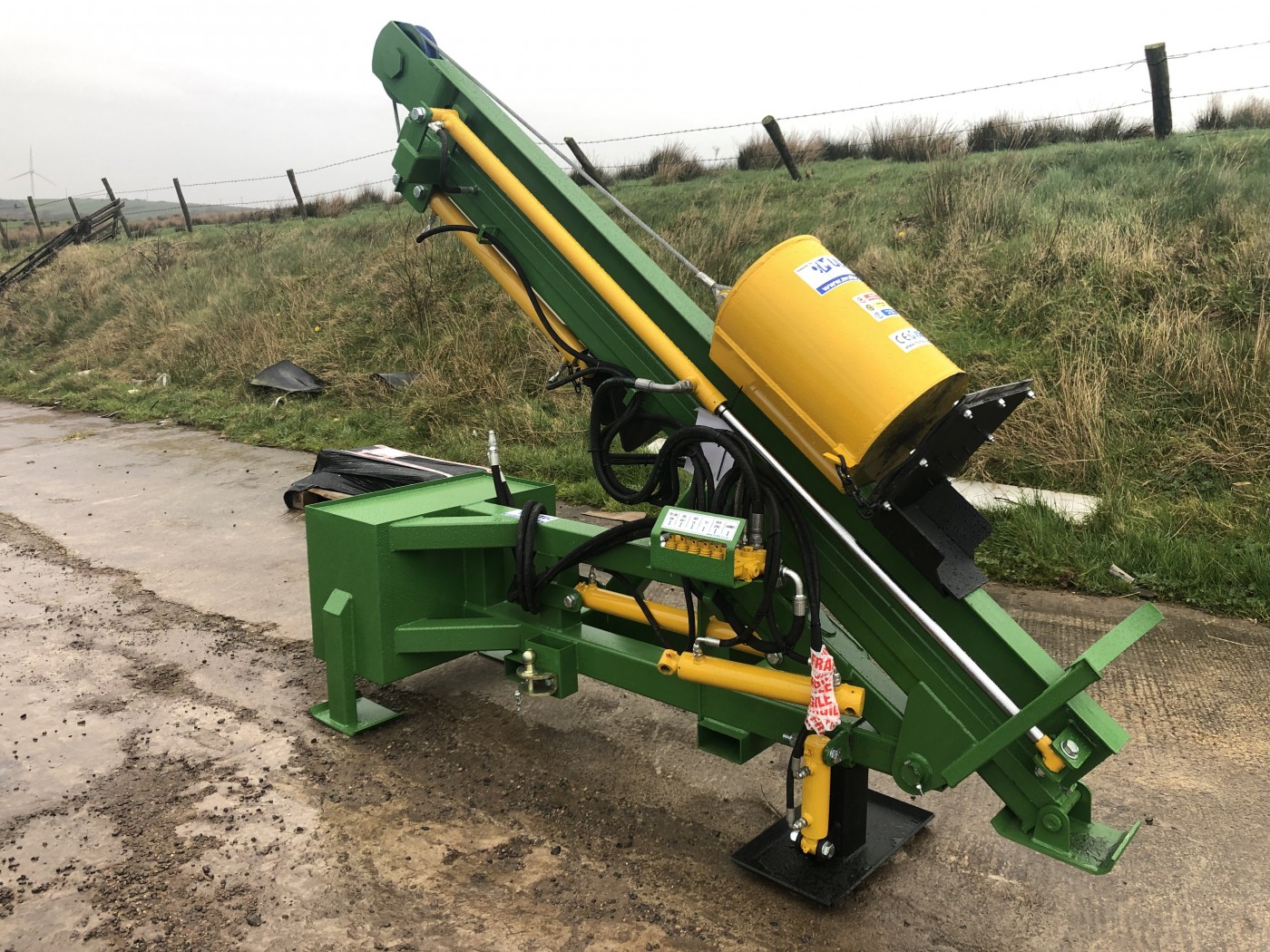 Tractor Post Driver - Telescopic Side Mast & Rock Spike (PD4-6 ...